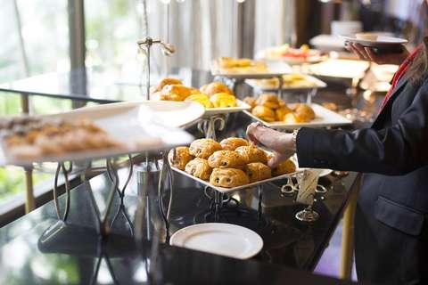 Types of Services in the Food and Beverage Industry - How To Be A Good ...